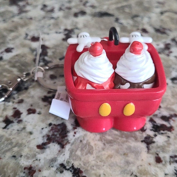 Disney | Accessories | Disney Faux Ice Cream Kitchen Sink Keychain New ...